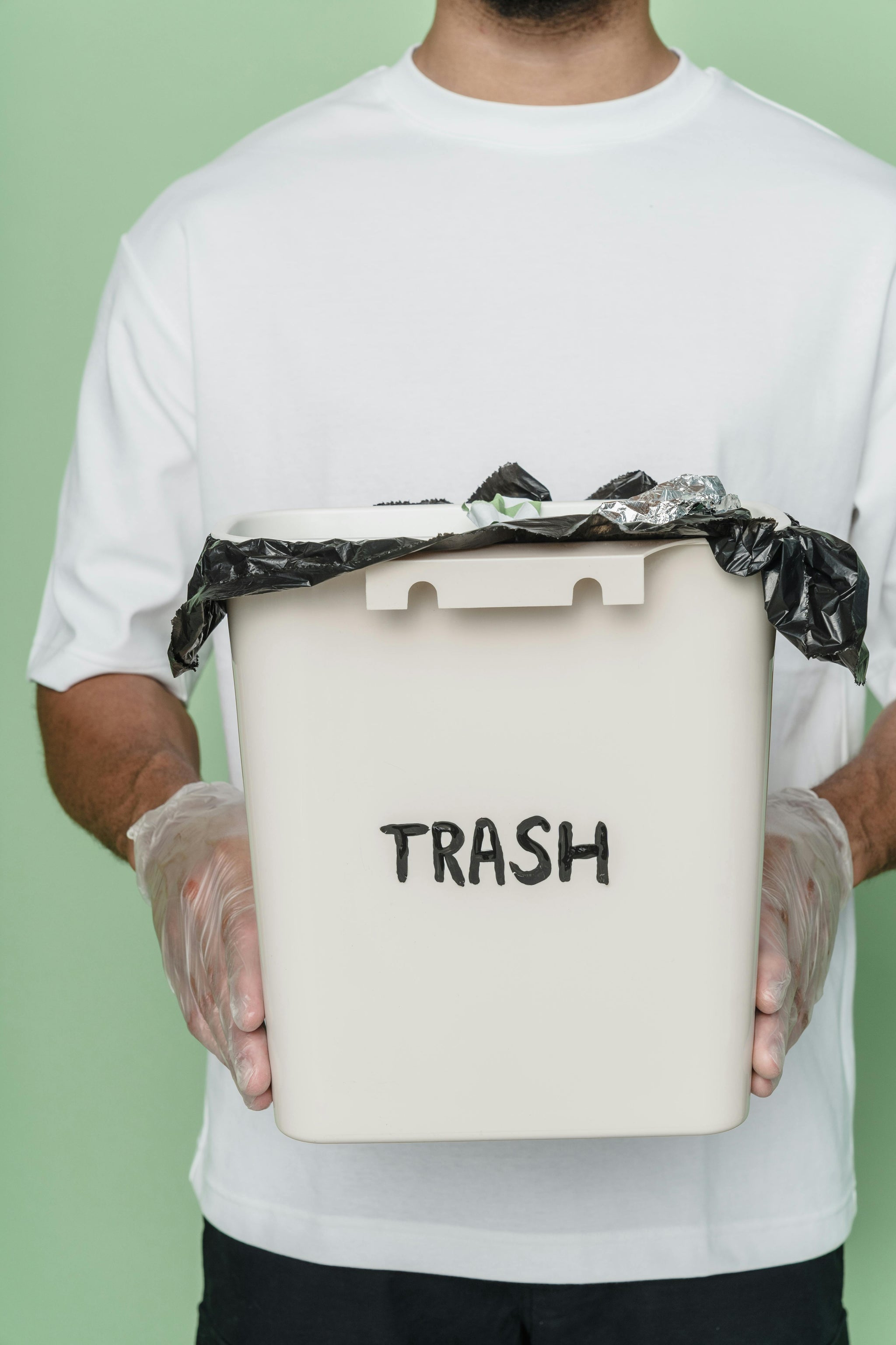 How to Get Rid of Maggots in Your Trash Can Part 1